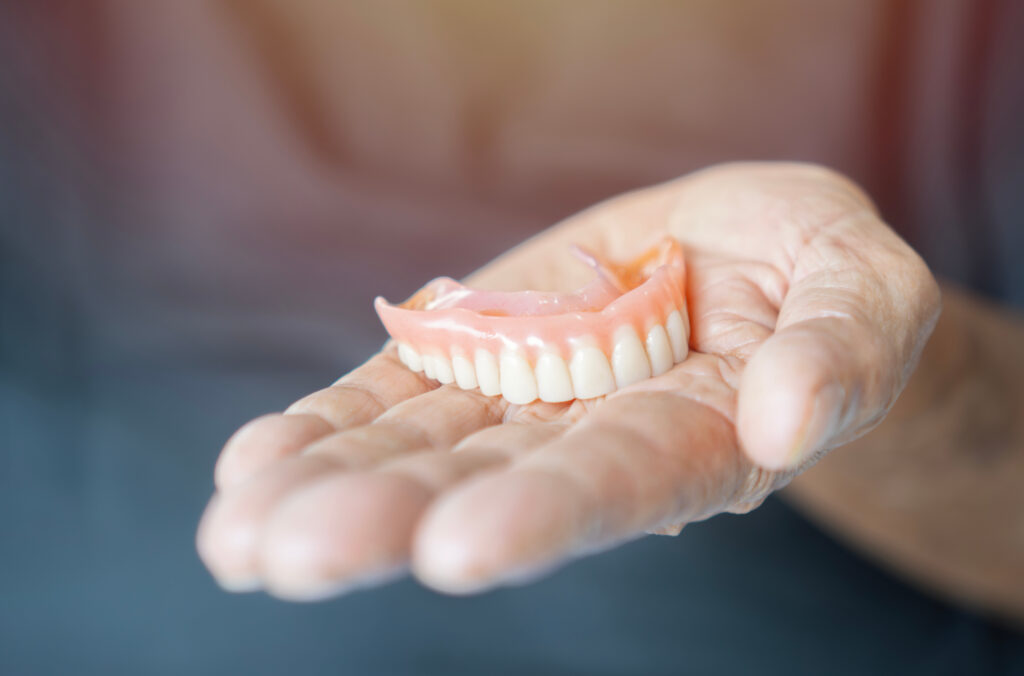 Do You Need Full Or Partial Dentures? | El Paso, TX